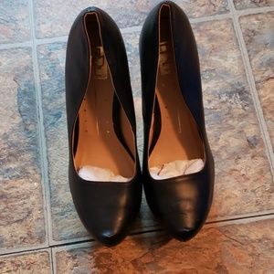 FRH | Shoes | 7 Platform Heels | Poshmark